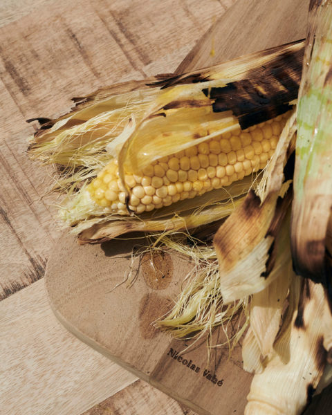 Grilled corn on the cob with truffle oil & truffle salt - Nicolas Vahé